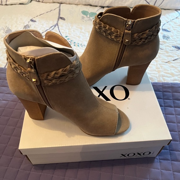 XOXO | Shoes | Brand New Never Worn Xoxo Open Toe Boots Size 9 Style ...